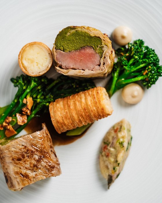 Quadro | Fine Dining Restaurant | Exquisite Cuisine & Elegant Ambiance